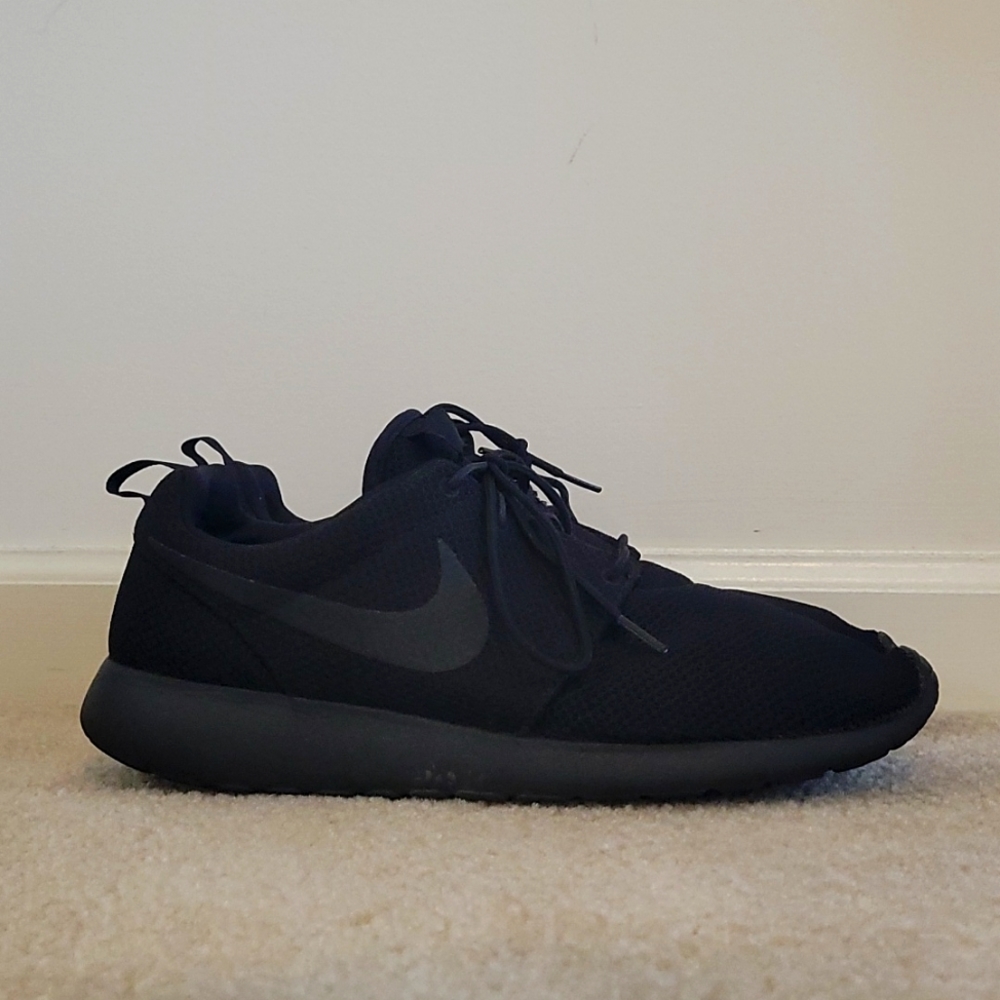Nike Sneakers Black/Black - Gem